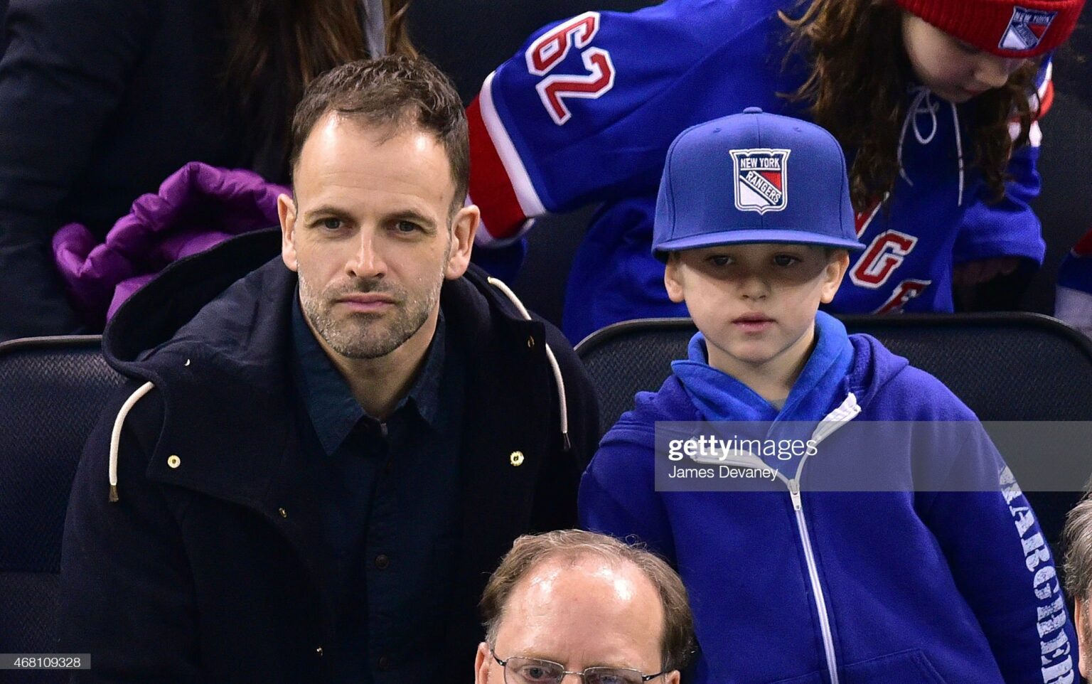 Buster Timothy Miller: Everything to Know About Jonny Lee Miller's ...