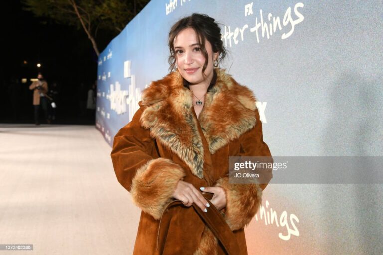 Valentine Adlon: Everything You Should Know About Pamela Adlon's Daughter