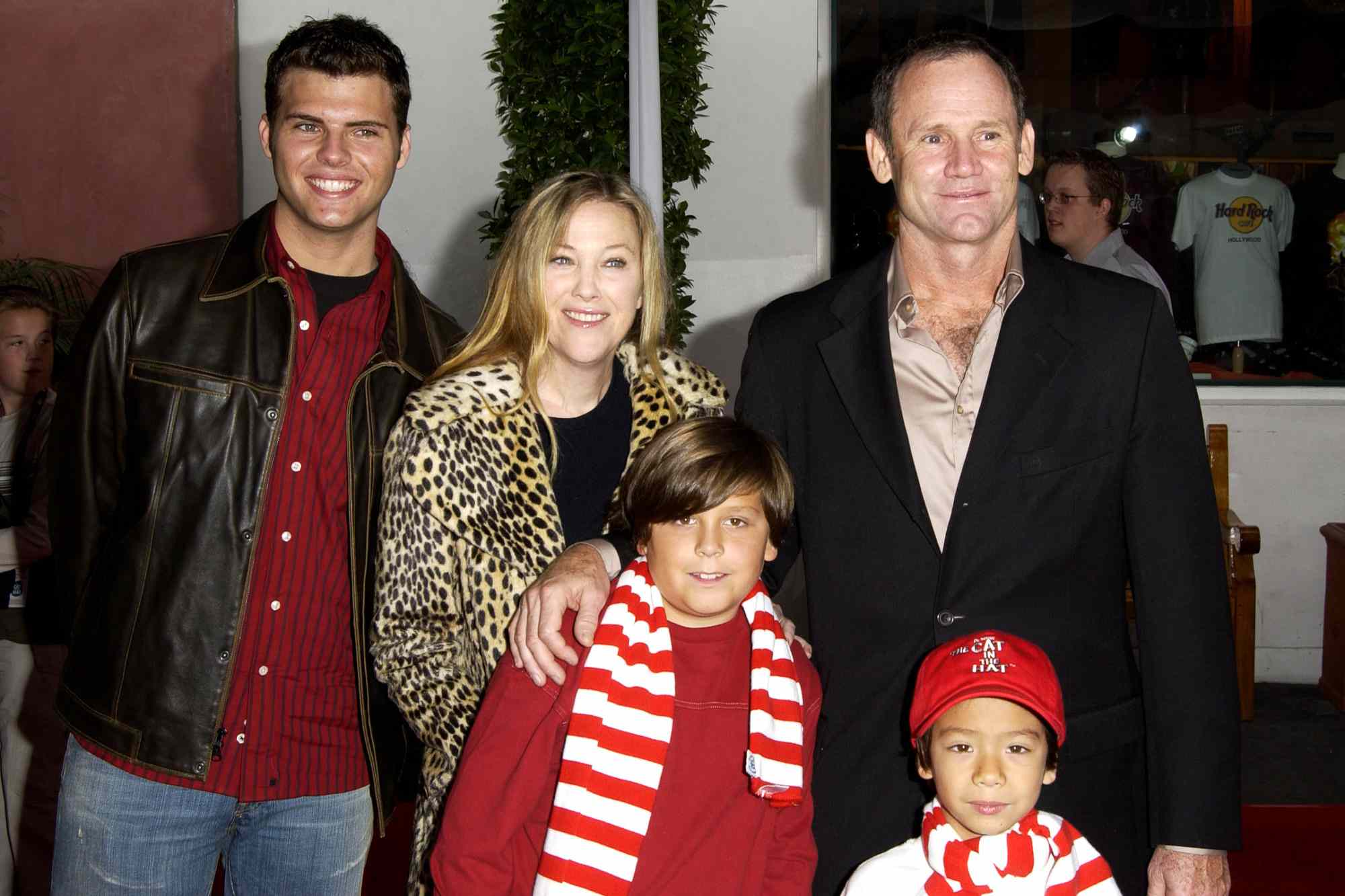 Who Is Luke Welch? Son of Catherine O’Hara — Inside His Private Life as ...